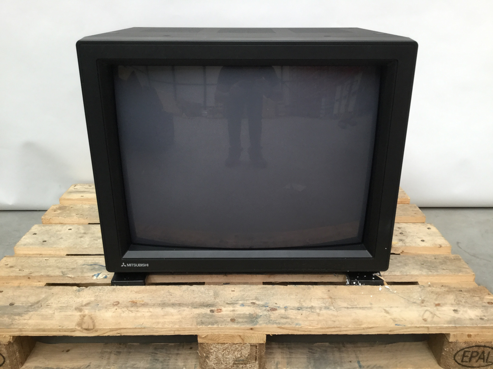 Mitsubishi Electric XC-2930C | Maxodeals