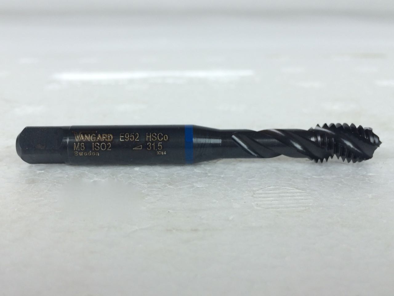 Dormer E952 M8 Tap Spiral Flute Blue Vanguard