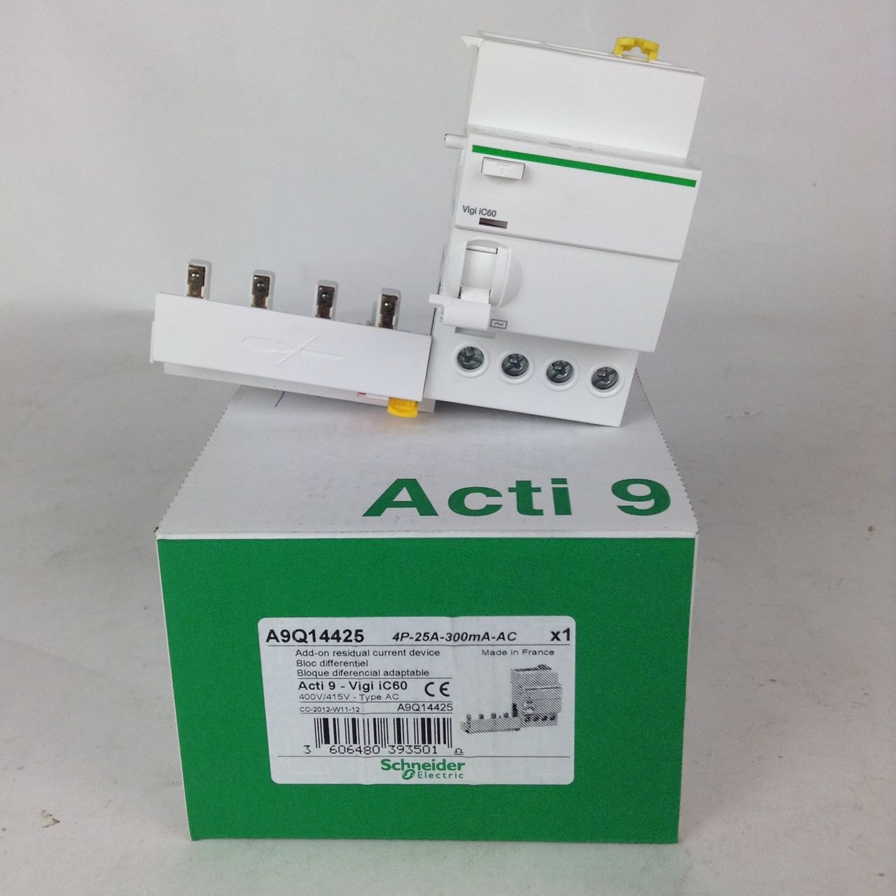 Schneider A9Q14425 Vigi iC60 Earth Leakage Add-on Block - New