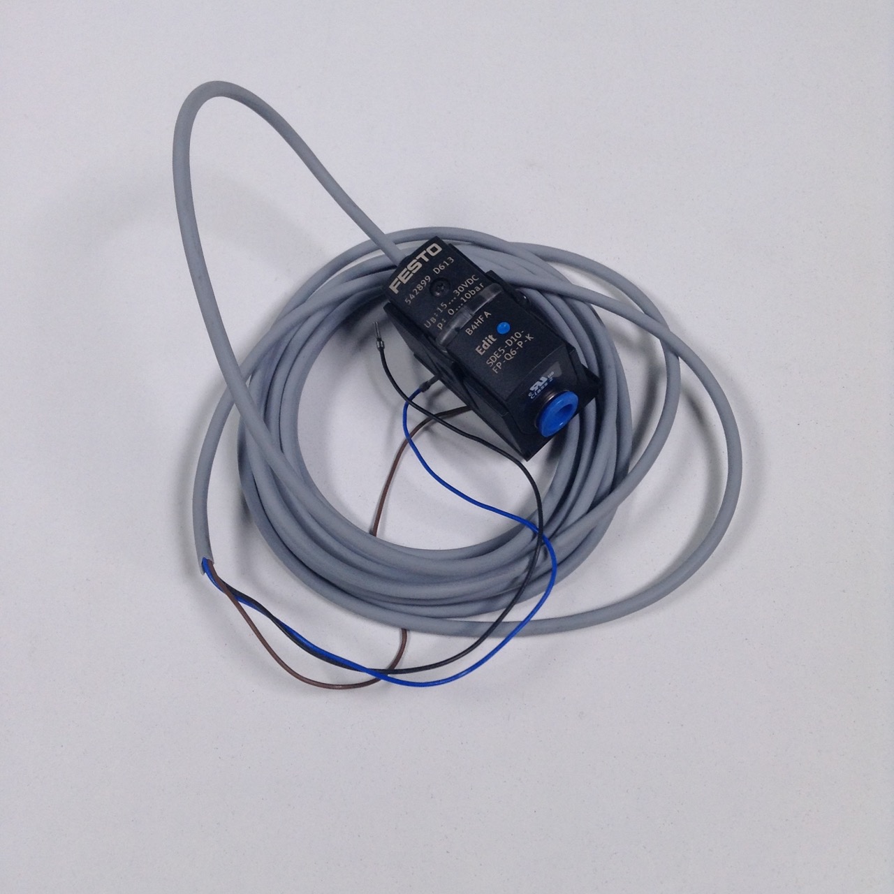 Festo SDE5-D10-FP-Q6-P-K Pressure Sensor New Factory Packing