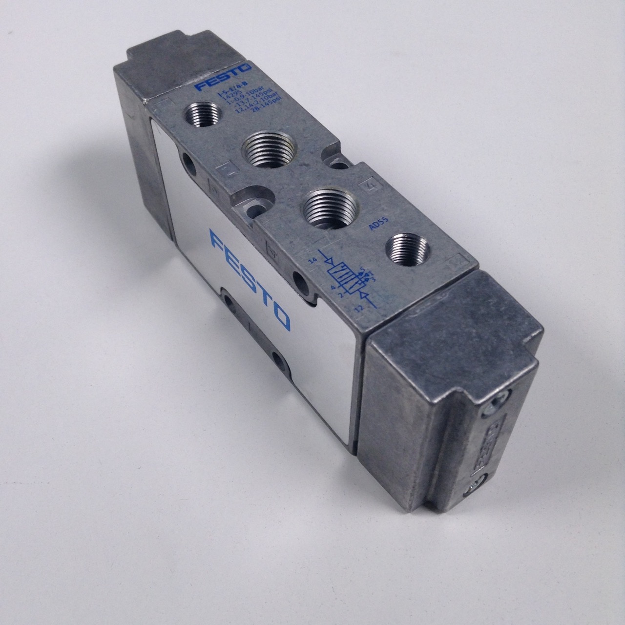 Festo J-5-1/4-B Pneumatic Valve New Factory Packing