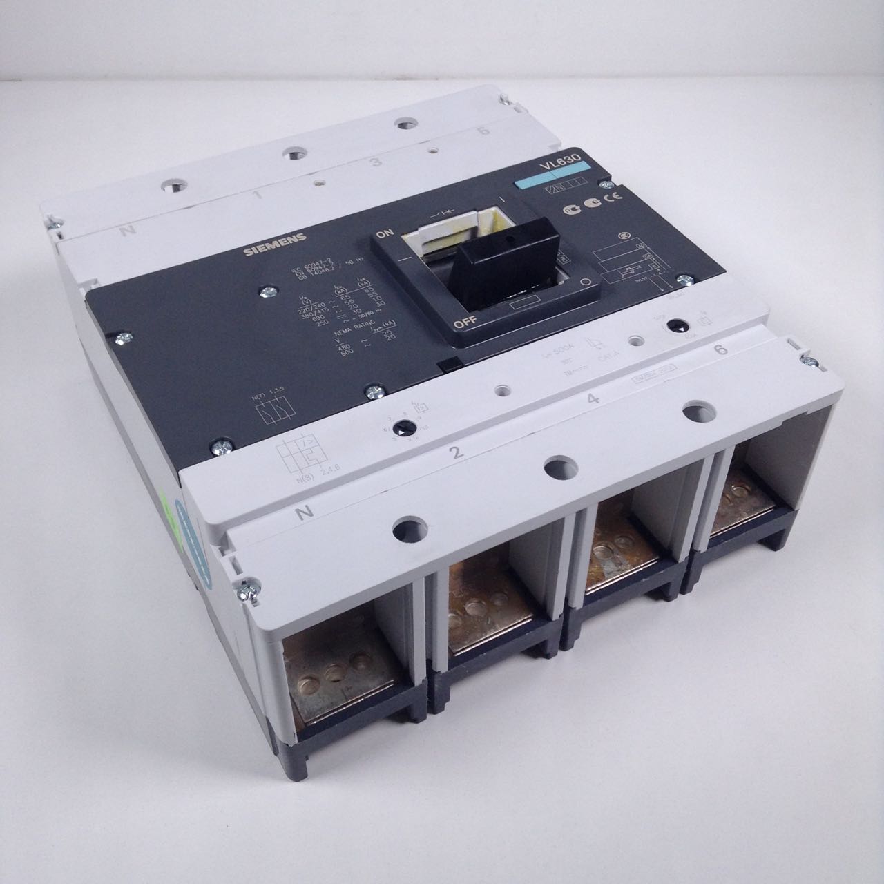 Siemens 3VL5763-1AA46-0AA0 VL630 Circuit Breaker NEW NMP