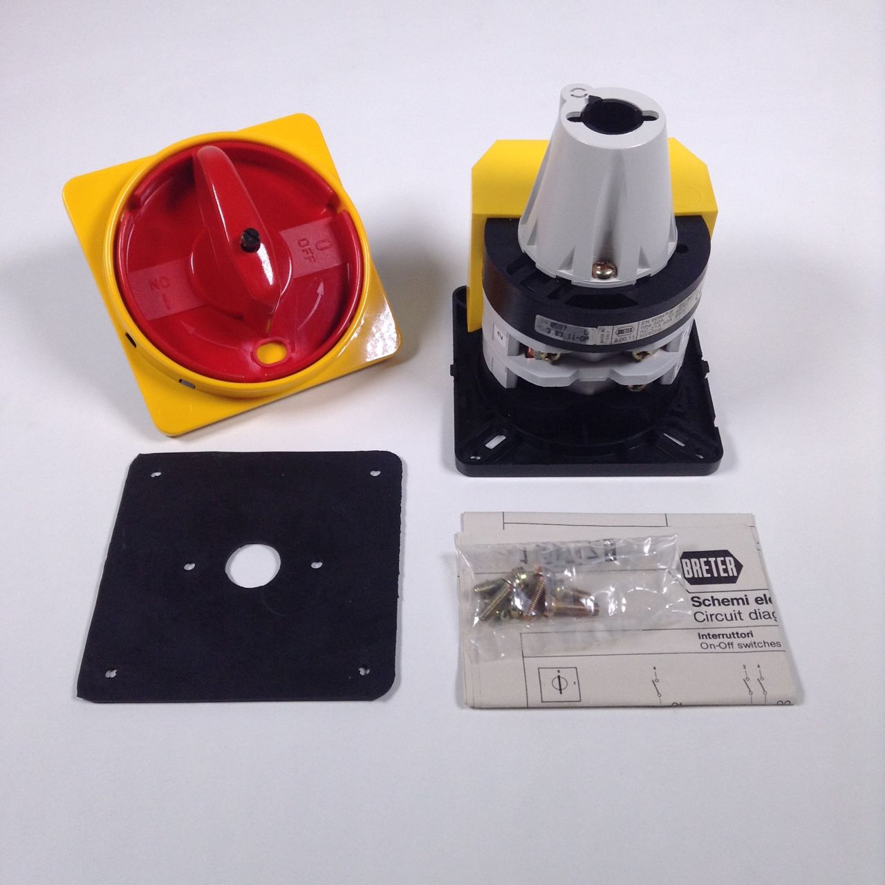 Breter 3.03.11-OP Padlockable Handle Switch 3-Pole NFP