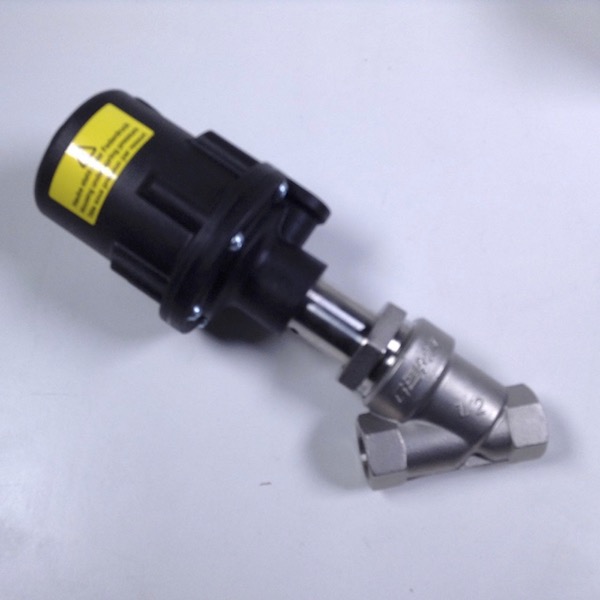 Gemu 554-15D-137-51-0 Through Valve NC G1/2 D-74653 NFP