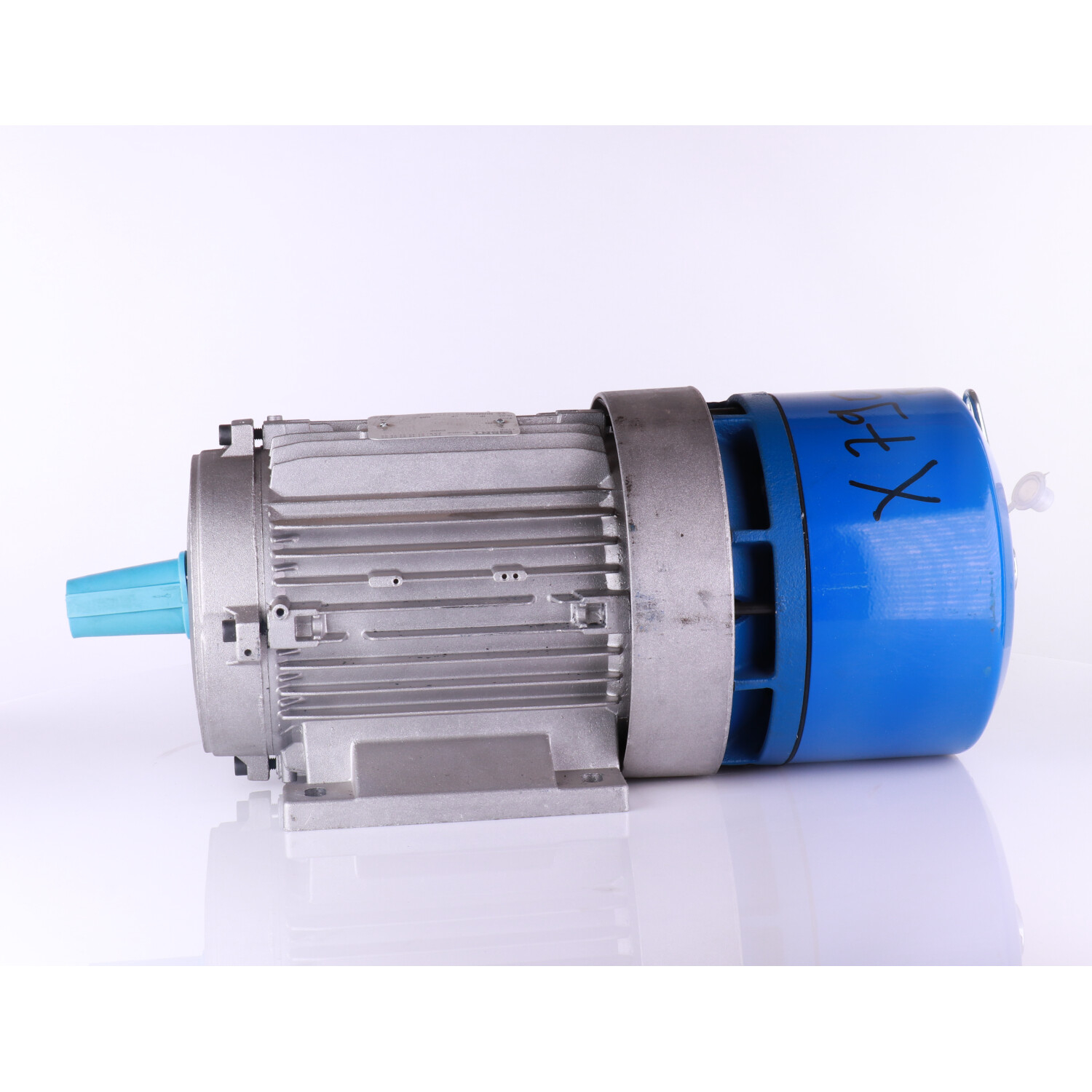 Snt BA90LB4B3 Motor 1.85kW 230/400V 1400rpm New NMP