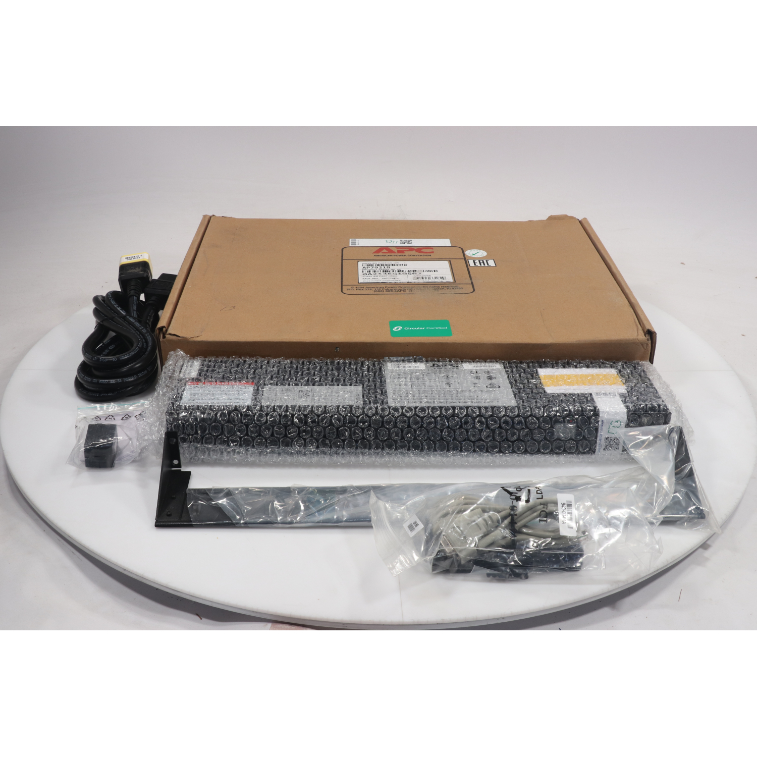 Schneider Electric AP7921B | Maxodeals