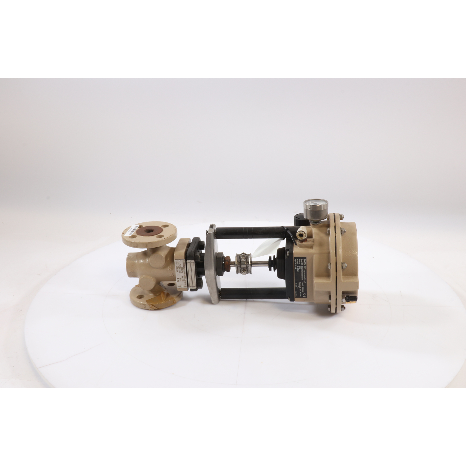 Samson 3321-IP-DN15/PN16 pneumatic ball valve New NMP