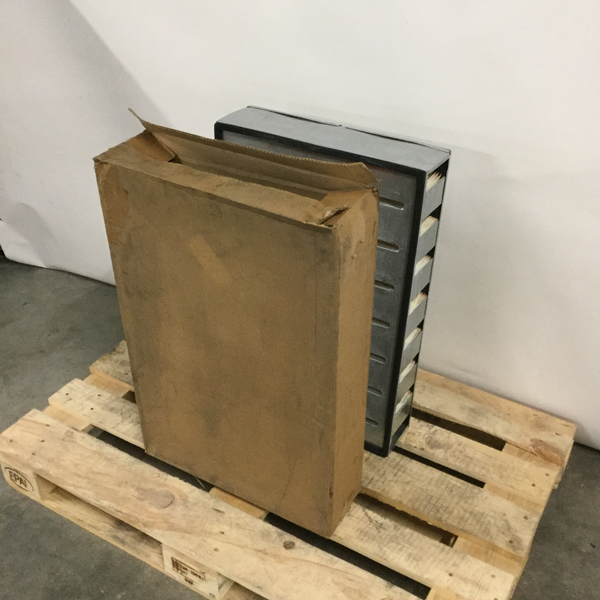 Fleetguard AF973 | Maxodeals