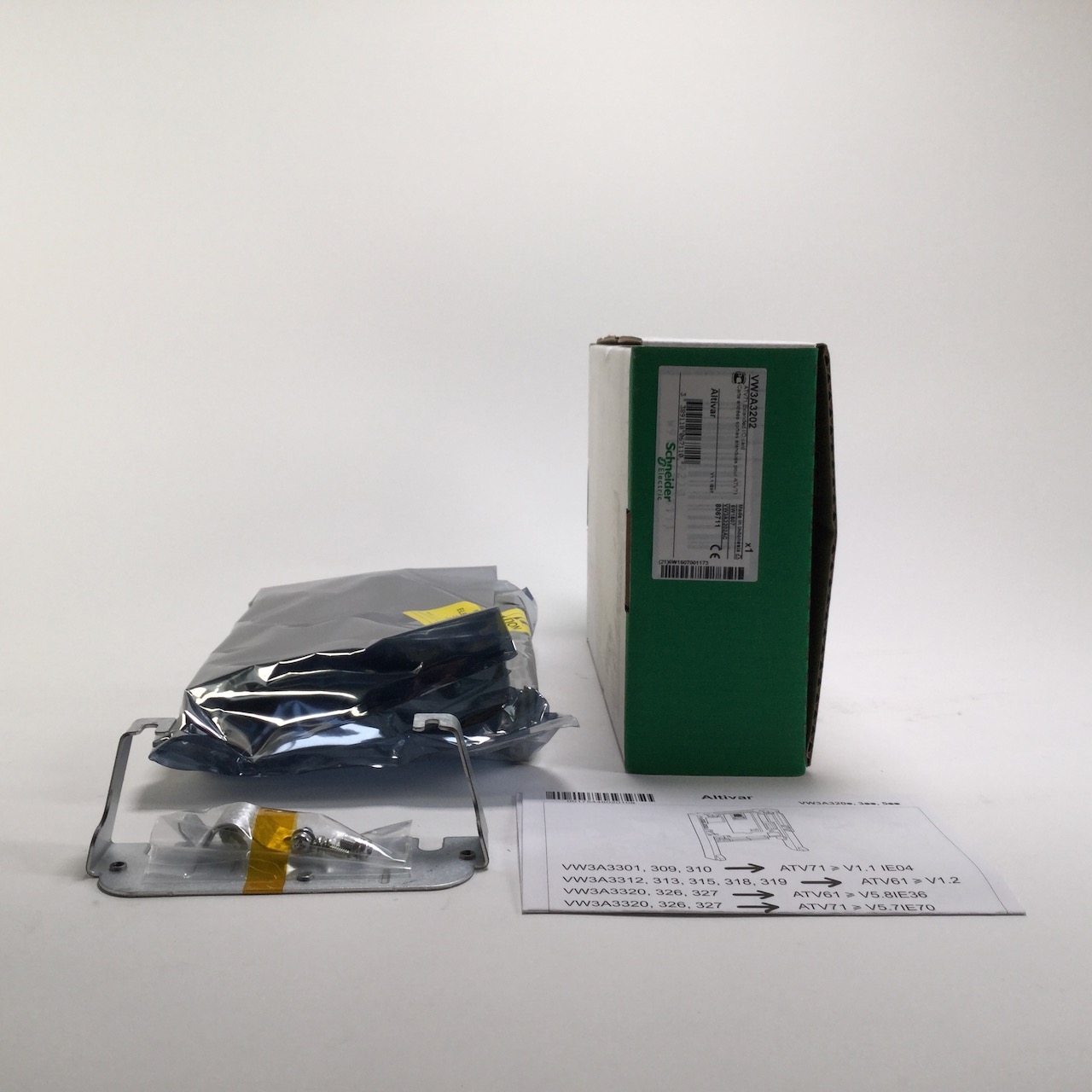 Schneider Electric VW3A3202 ATV71 Extended I/O card New NFP Sealed