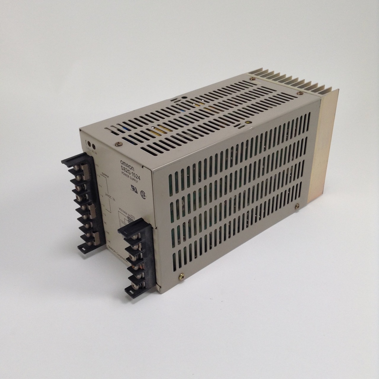 Omron S82G-1524 Used UMP