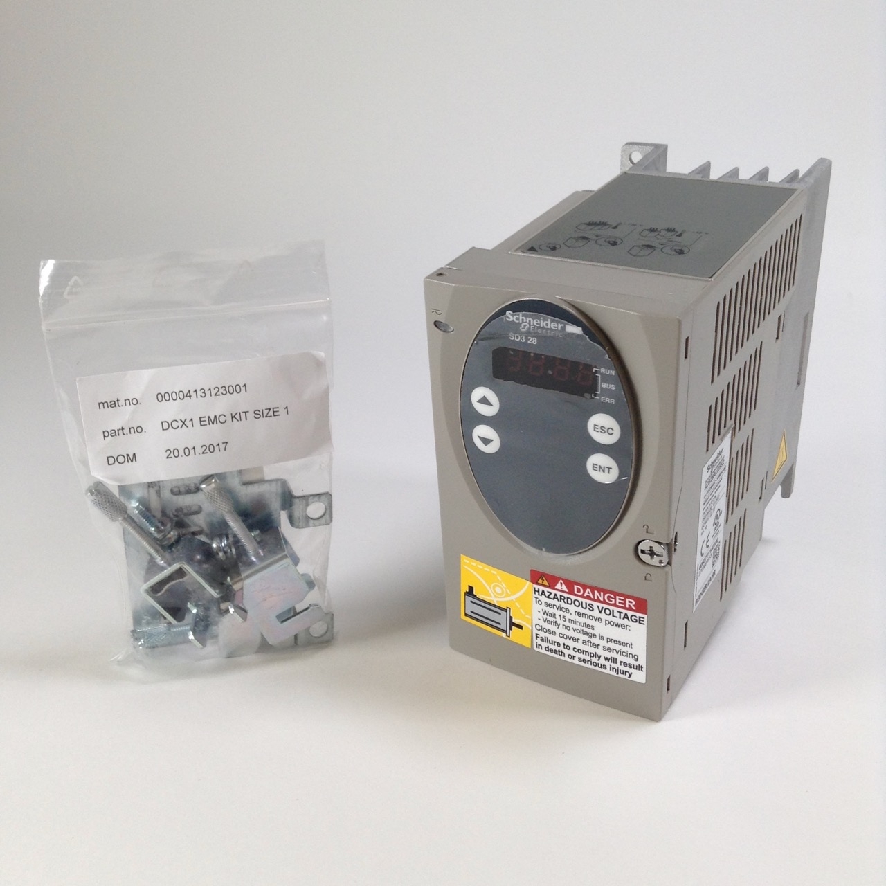 Schneider Electric SD328AU25S2 Control Motion stepper drive Lexium SD3 ...