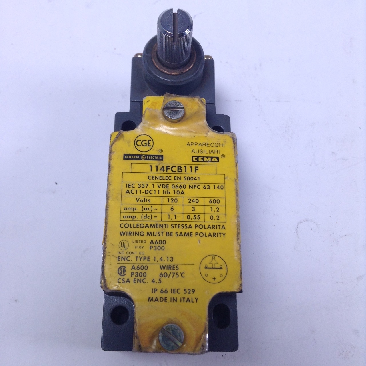 Cema 114FCB11F limit switch endschalter NEW NMP