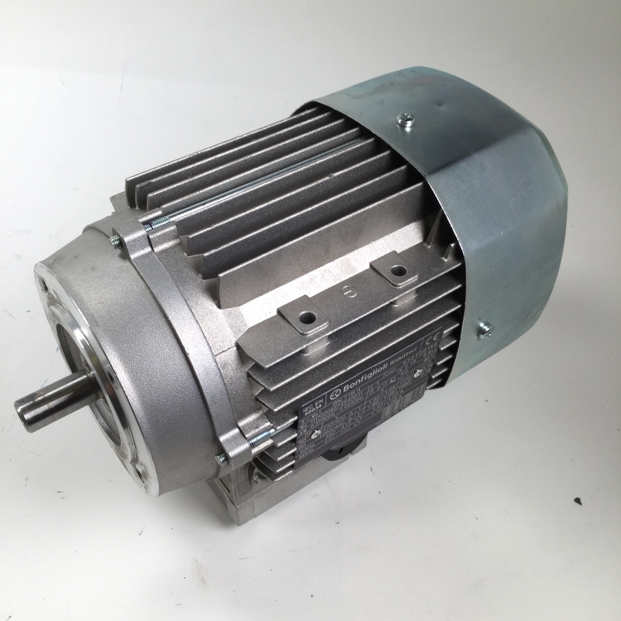 Bonfiglioli BN 71B 4 3~ motor 1500rpm B14 71-4P 1,82kW 230/400V AL New NMP