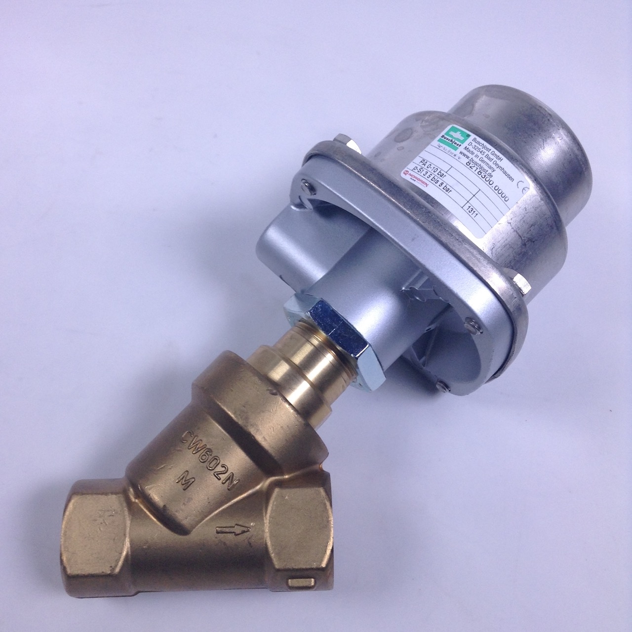 Buschjost 8218300.0000 angle seat pilot valve ventil NEW NMP
