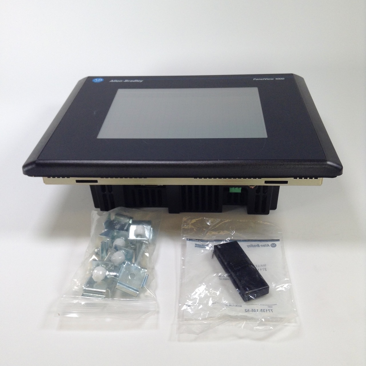 Allen Bradley 2711-T10C3L1 Panel display Panelview 1000 ser D New NMP