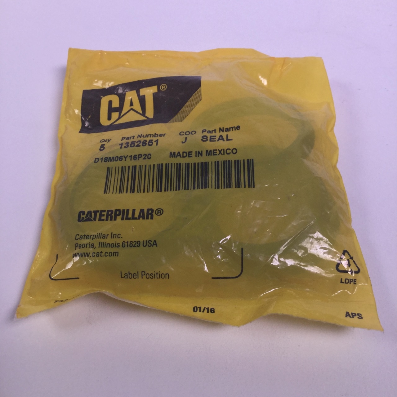 Caterpillar 135-2651 Seal New Factory Packing Sealed (5 pieces)