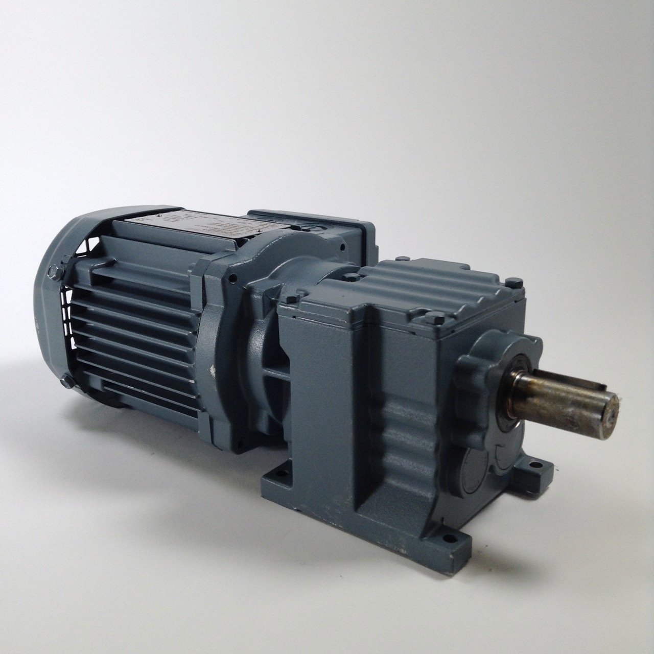 Sew R07 DR63M4 Motor reducer 0.18kW i:29,08 IP54 New NMP