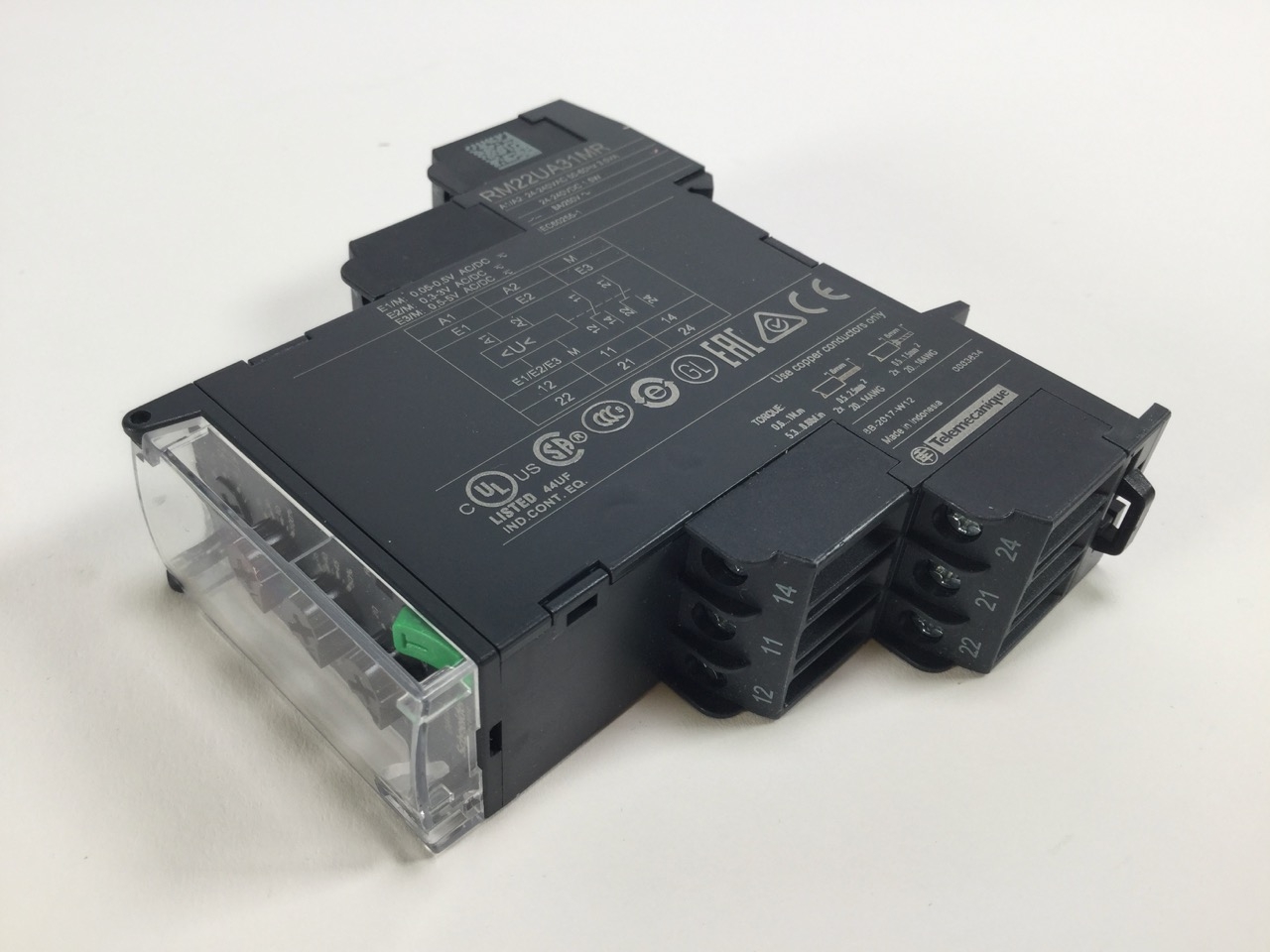 Schneider Electric RM22UA31MR Voltage control relay Zelio New NFP