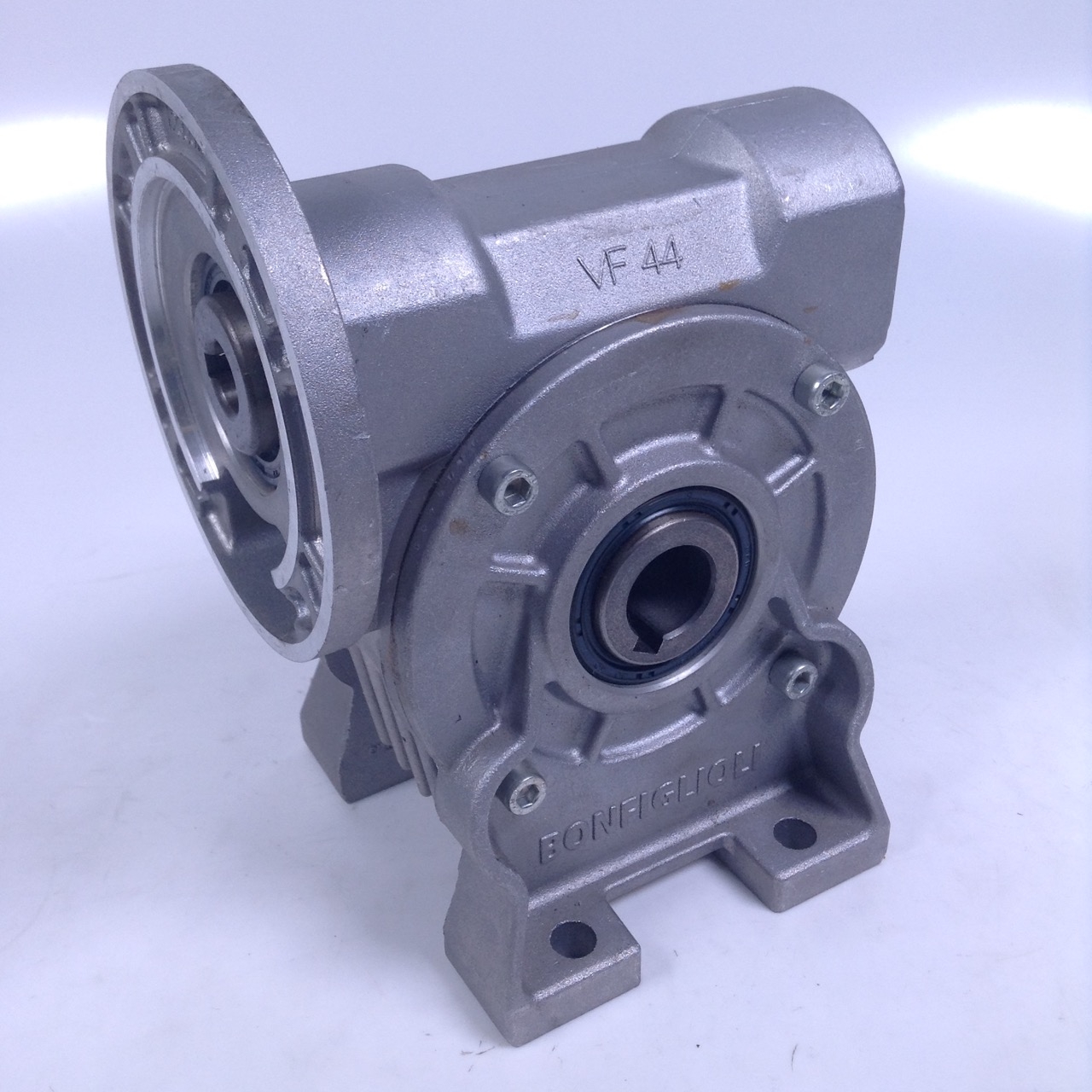 Bonfiglioli VF 44 A Gear reducer P63, B14, B3 i=28 NEW NMP