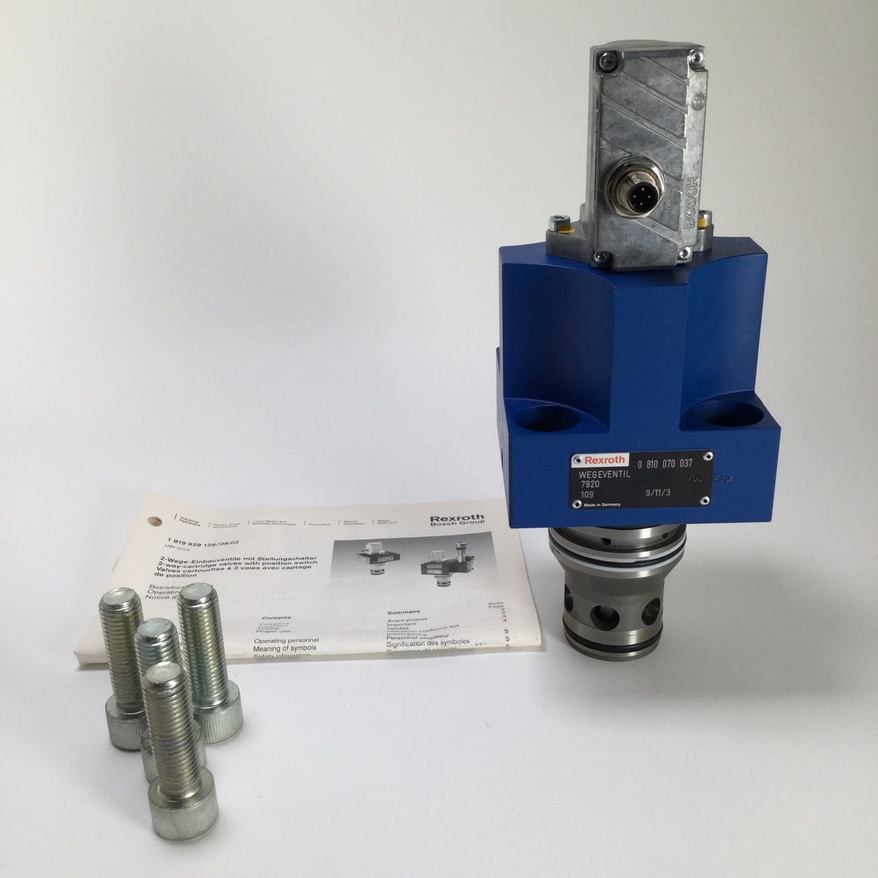 Rexroth 0810070037 Directional Control Valve Wegeventil 7920-109 New NFP