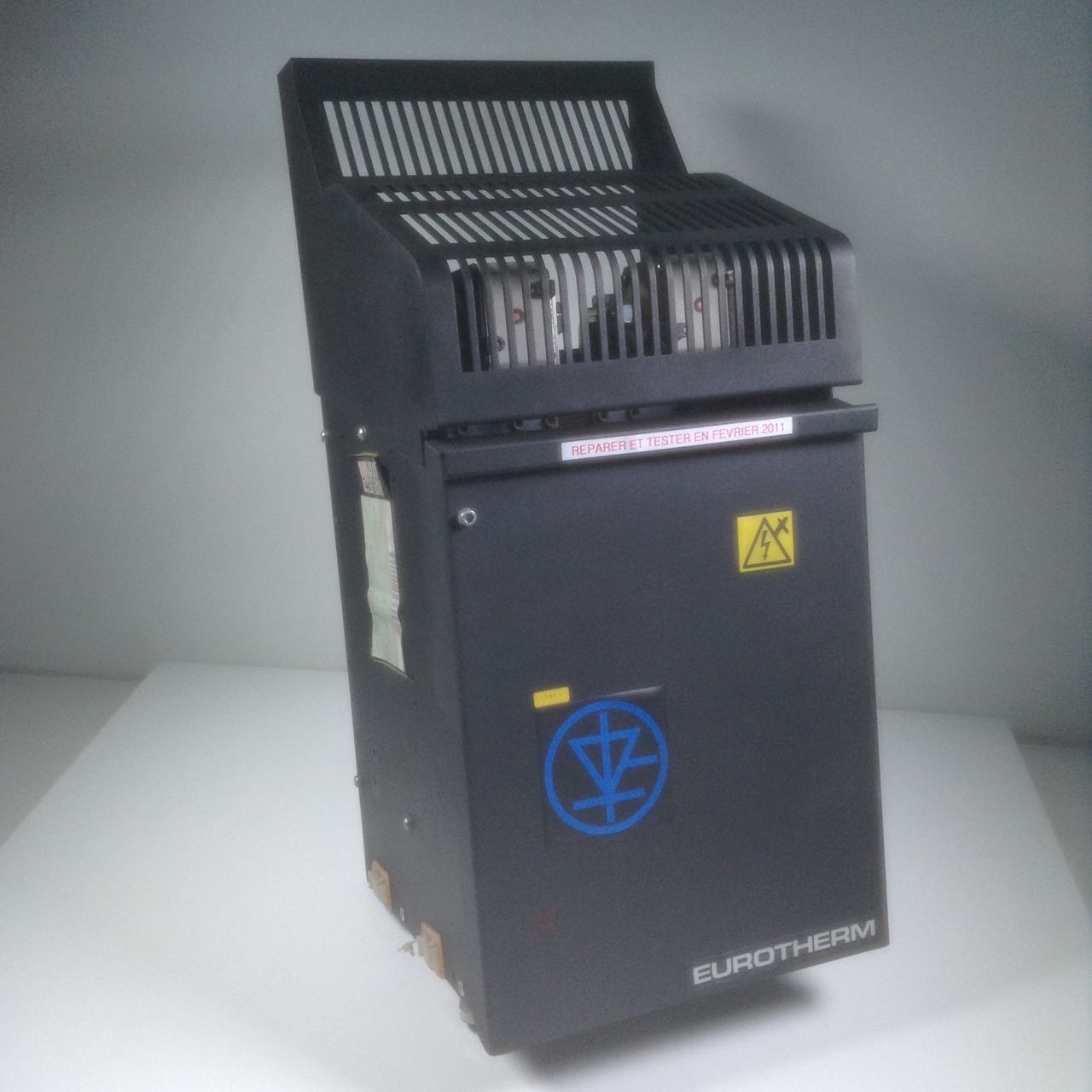 Eurotherm TC2045/02/500A/440V/240V/4mA20/00/00 - UMP - Repaired