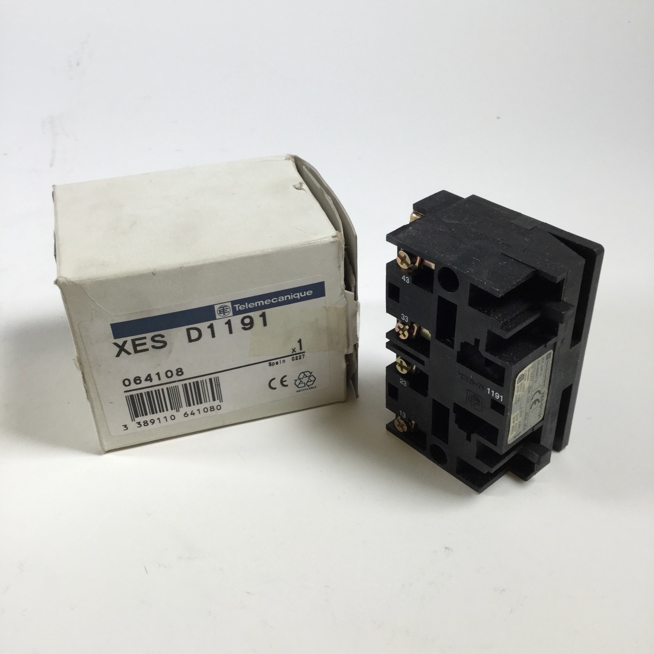 Telemecanique XES D1191 Limit Switch Contact Block 064108 New NFP