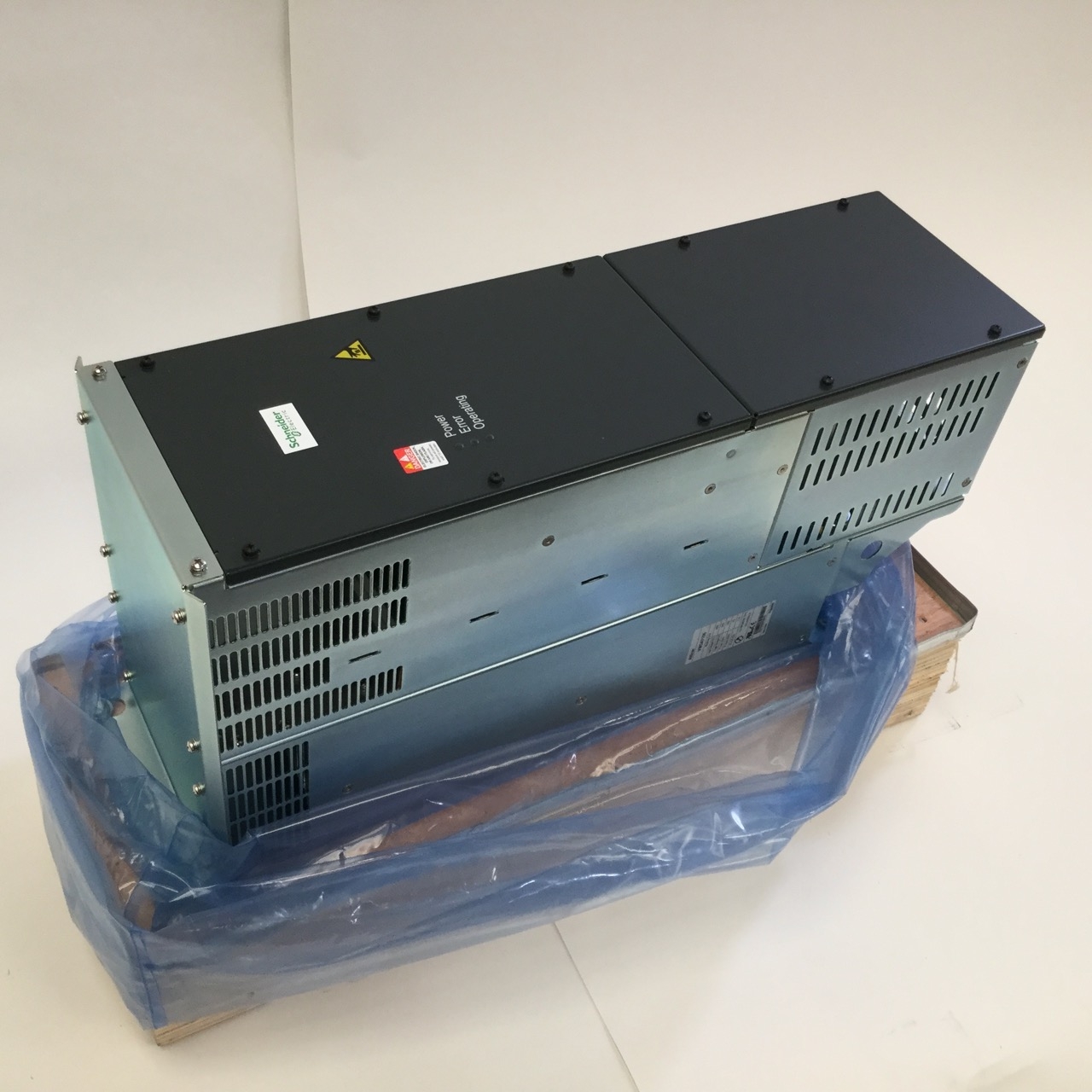 Schneider Electric VW3A7106 | Maxodeals