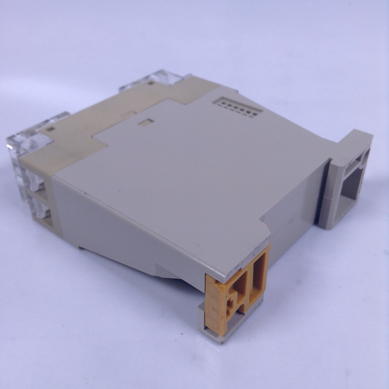 Omron S32-A4C | Maxodeals