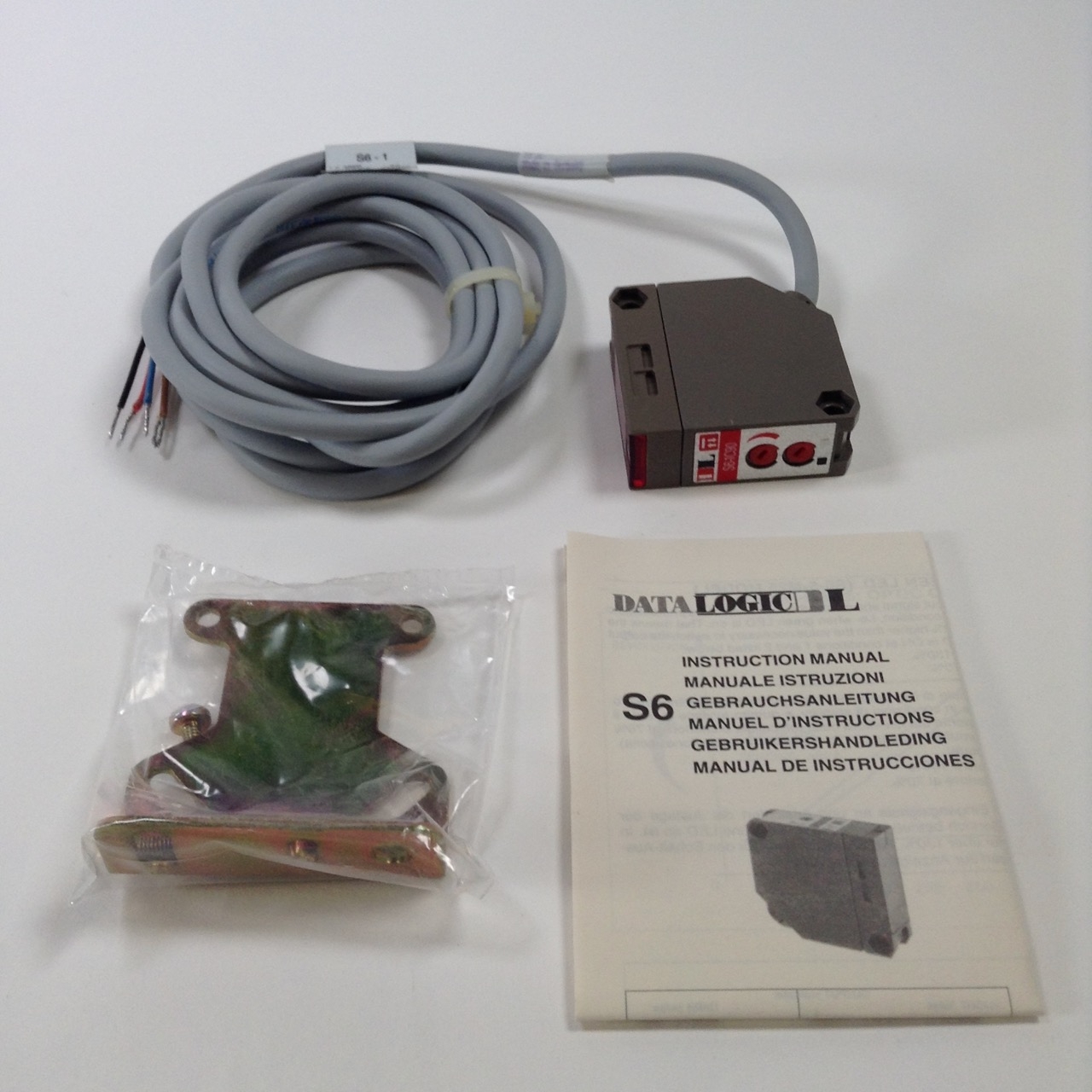 Datalogic S6-1-C90 datasensor photoelectric sensor 17-264V New NFP