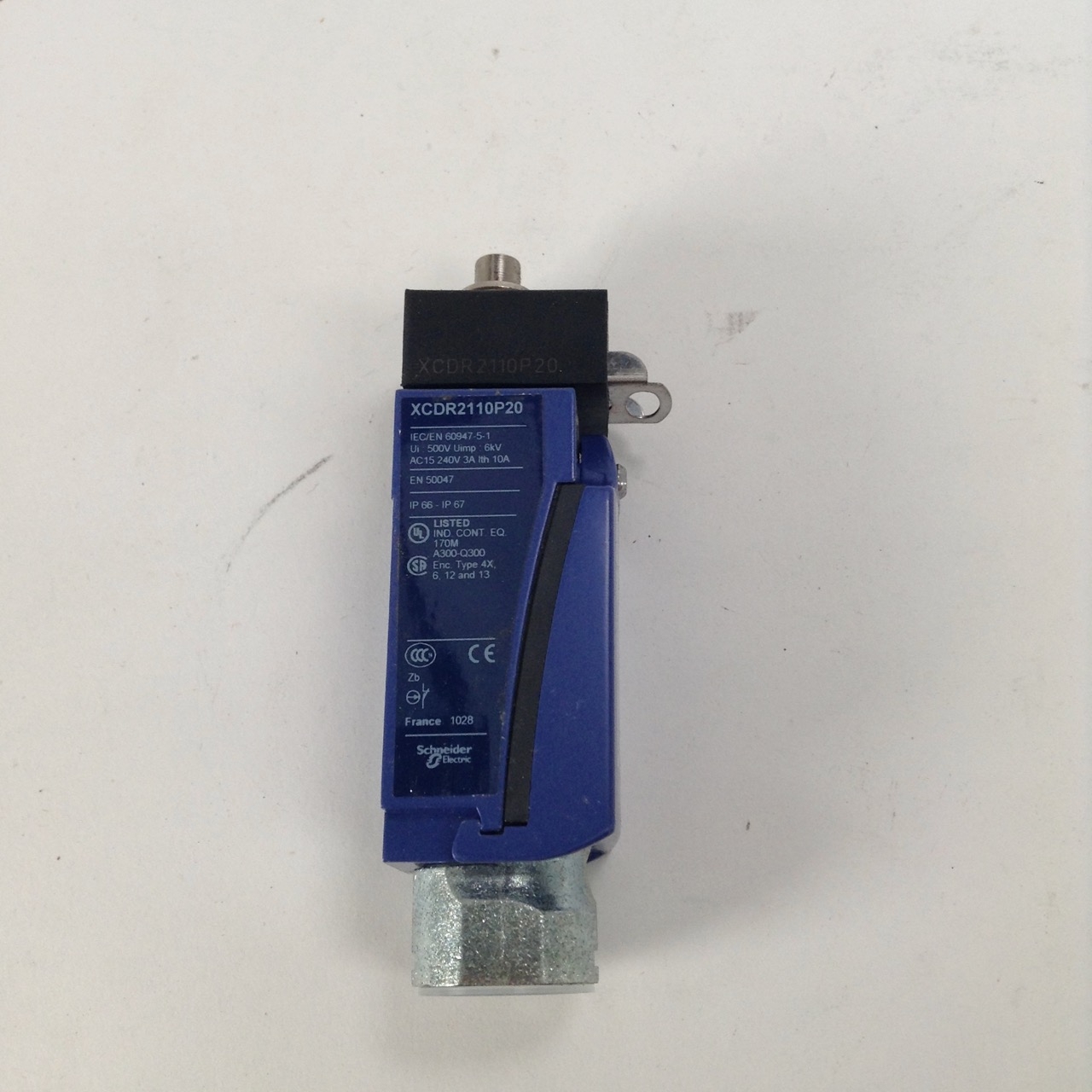 Telemecanique XCDR2110P20 | Maxodeals