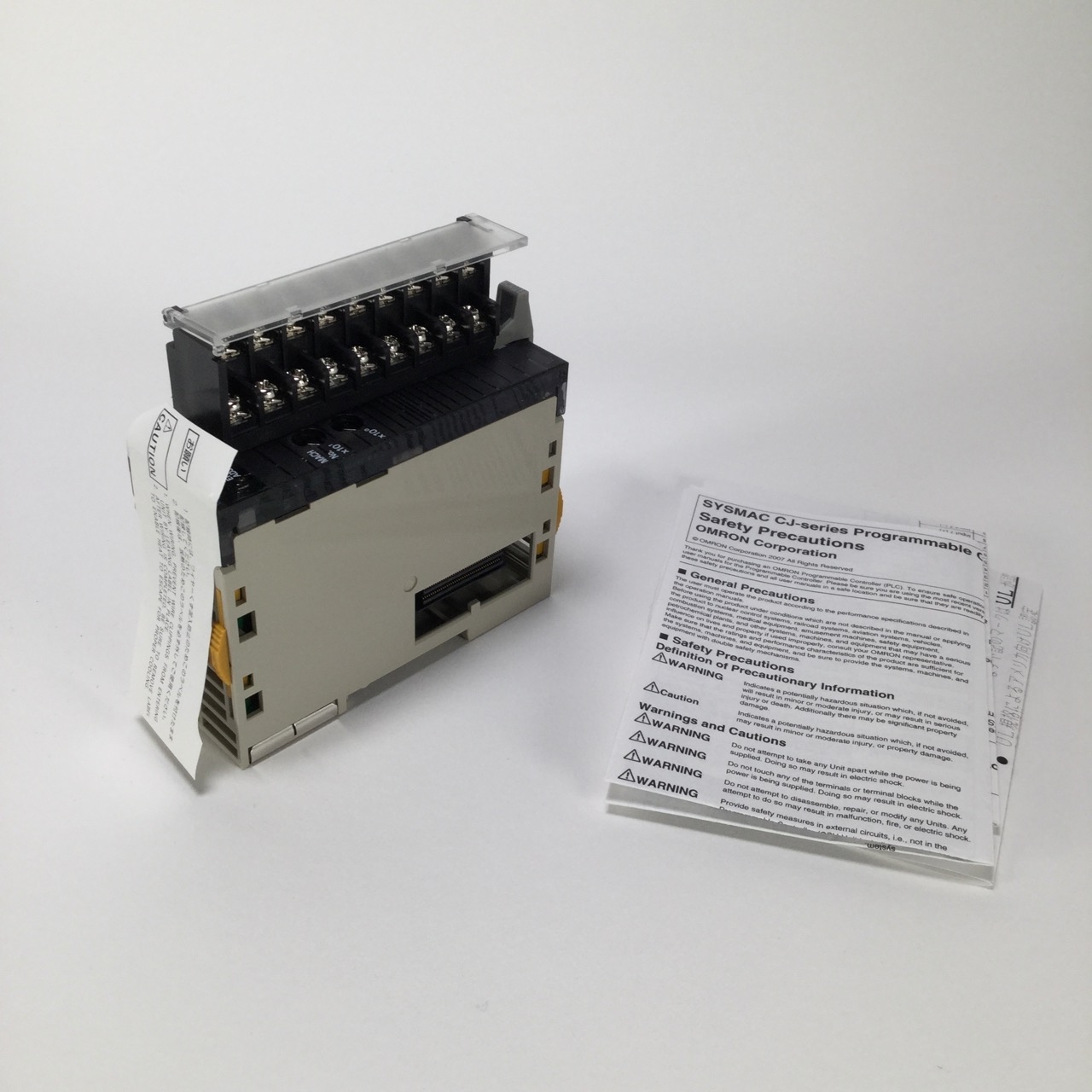 Omron CJ1W-DA08V D/A Converter unit module CJ1W DA08V New NFP