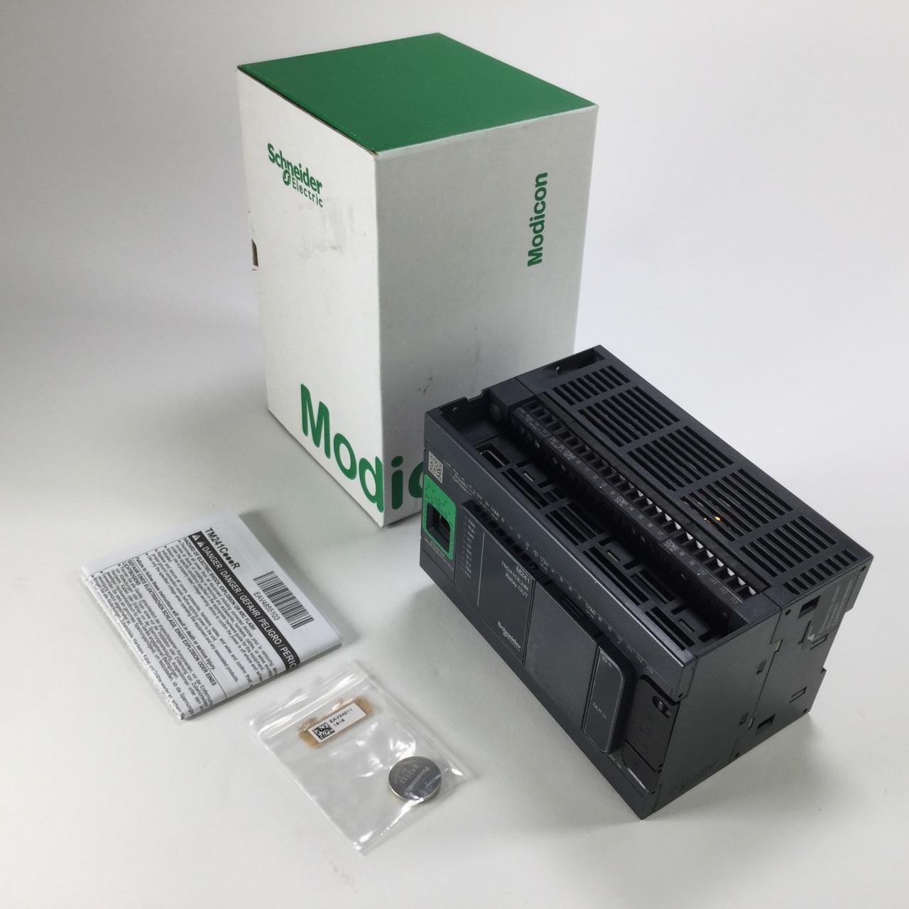 Schneider Electric TM241CE24R Logic controller Modicon M241 New NFP