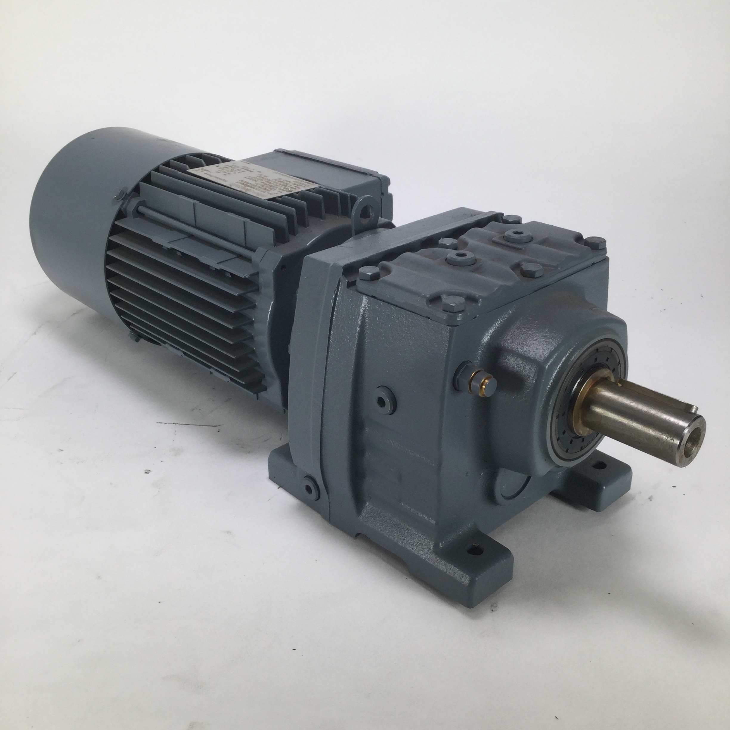 Sew R37DT80N4/BMG/HR/TF reducer 0.75kW IP55 i 11.83:1 Used UMP