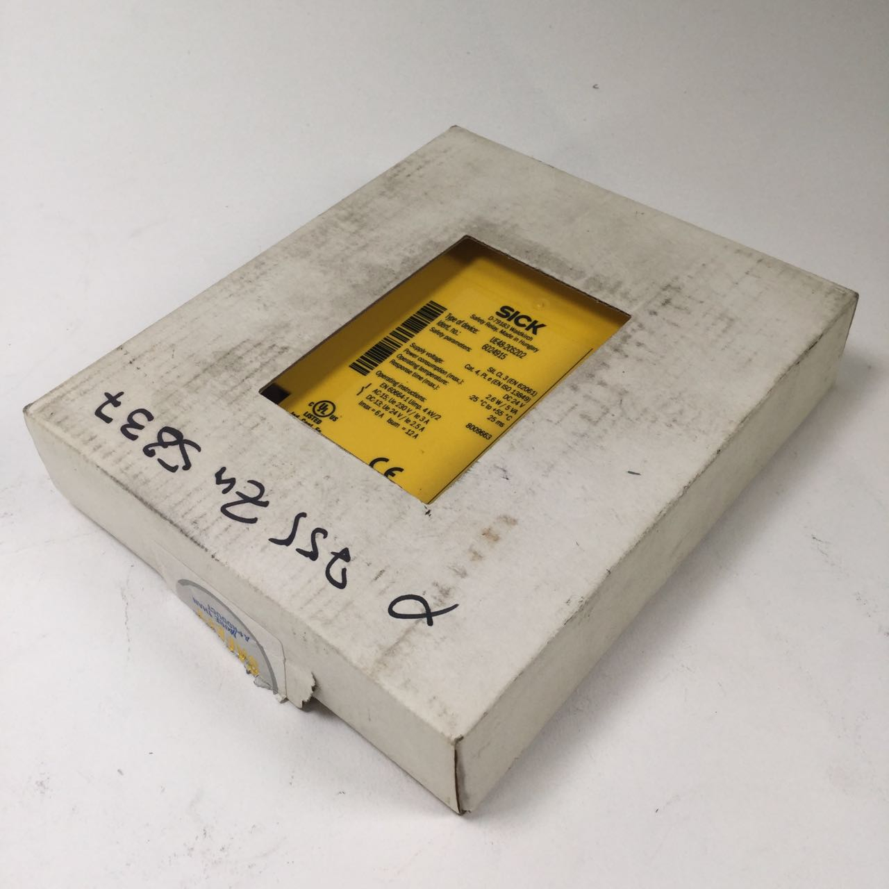 Sick UE48-2OS2D2 safety relay relais 6024915 New NFP