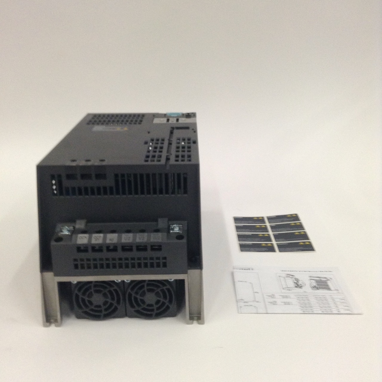 Siemens 6SL3224-0BE27-5AA0 Sinamics G120 power module PM 240 New NFP