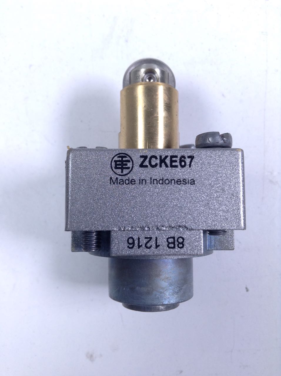 Telemecanique ZCKE67 Limit Switch 064580 NFP