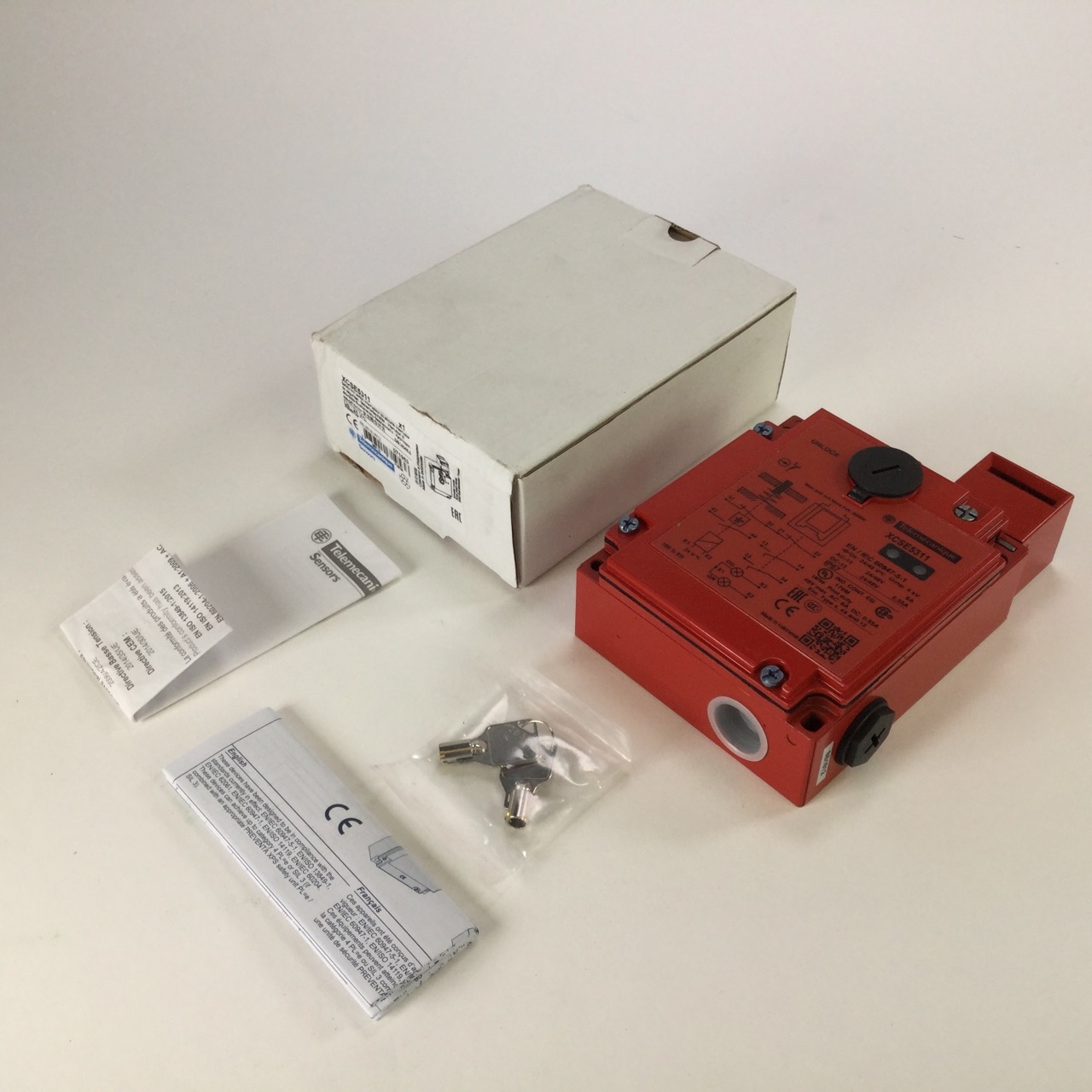 Telemecanique XCSE5311 Safety limit swtich Preventa New NFP