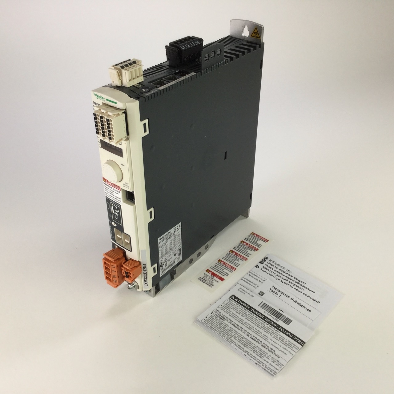 Schneider Electric LXM32CD12N4 Motion servo drive Lexium New NFP