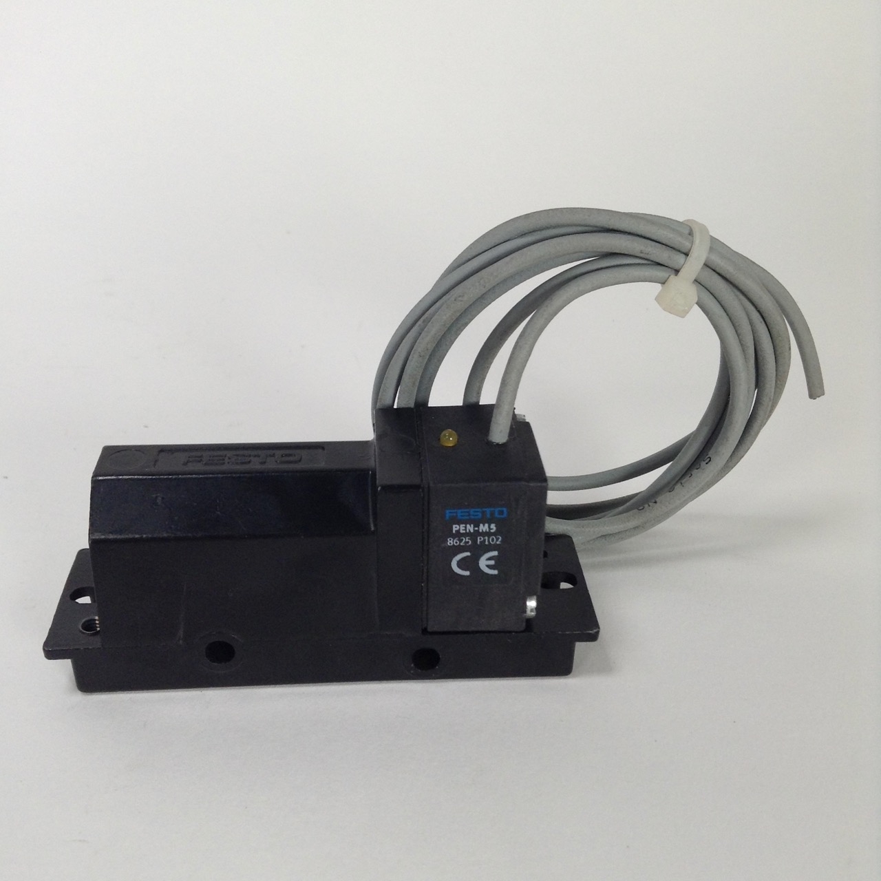 Festo PEN-M5 pressure switch Druckschalter 8625 P102 NEW NMP