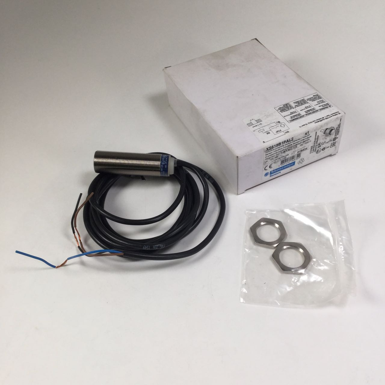 Telemecanique XS618B1PAL2 Inductive Proximity Sensor New NFP