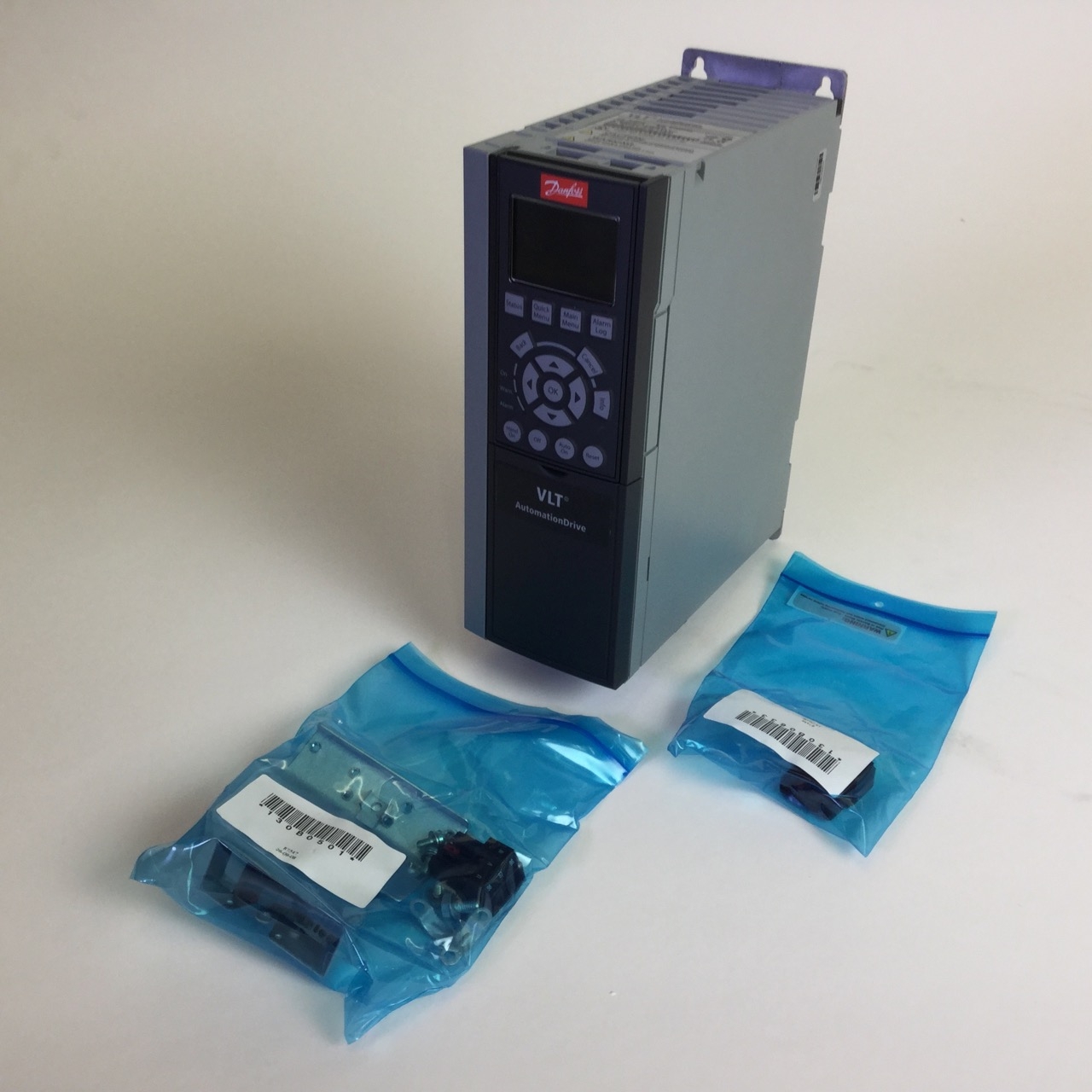 Danfoss 131B0049 Inverter Drive FC-302P3K0T5E20H1BGXXXXSXXXXAXBXCXXXXDX New NFP