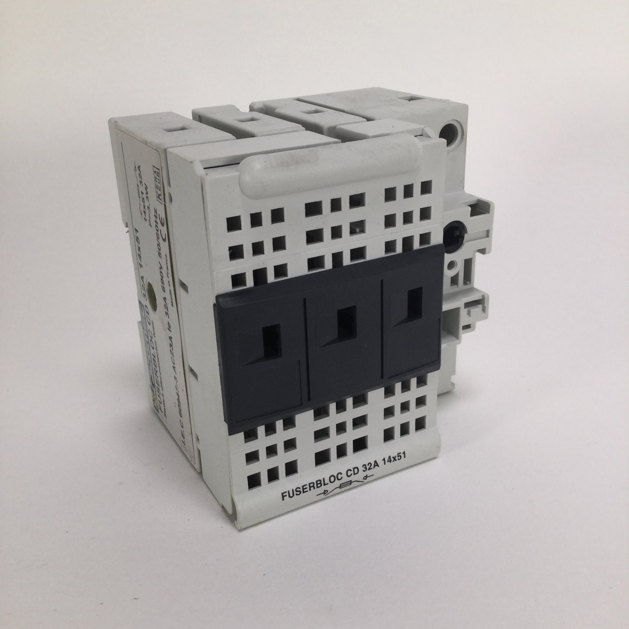 Socomec Fuserbloc CD 32A 14x51 switch disconnector fuse schalter NEW NMP