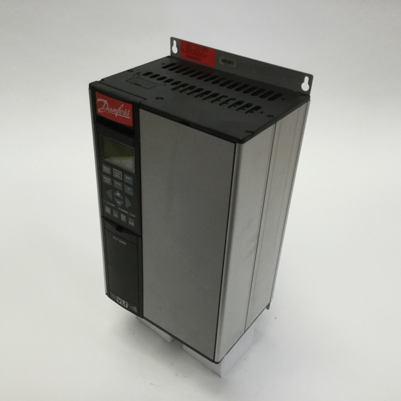 Danfoss 175Z0095 Variable Speed Drive VLT5003PT2C20STR3DLF00A00C0 Used UMP