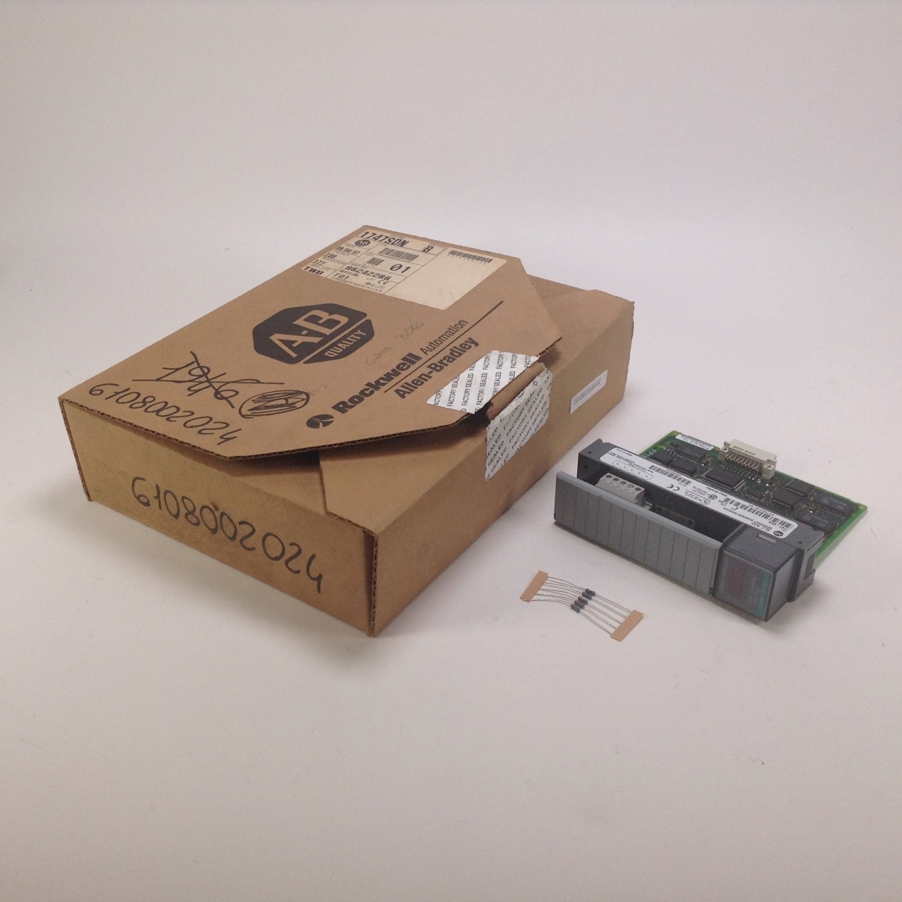 Allen Bradley 1747-SDN Devicenet scanner module SLC 500 Ser B New NFP