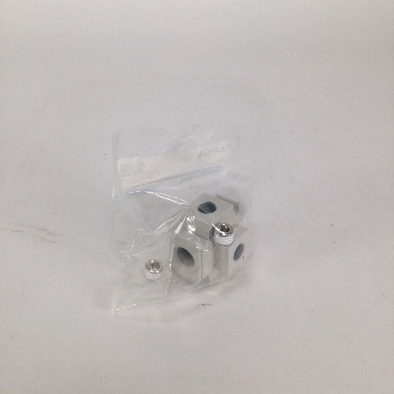 SMC Y24-F01-A | Maxodeals