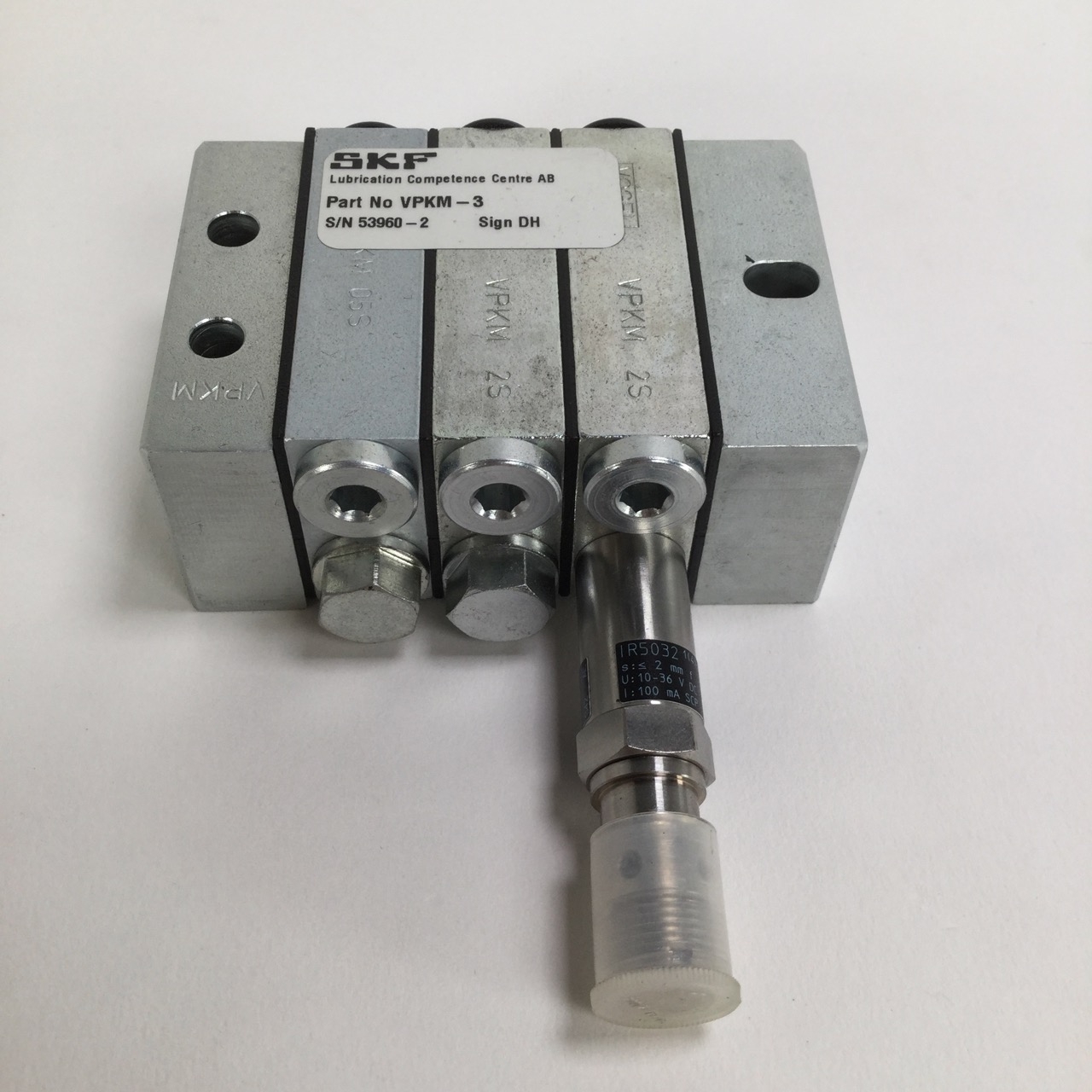 SKF VPKM-3 Sectional metering device for oil and grease NEW NMP