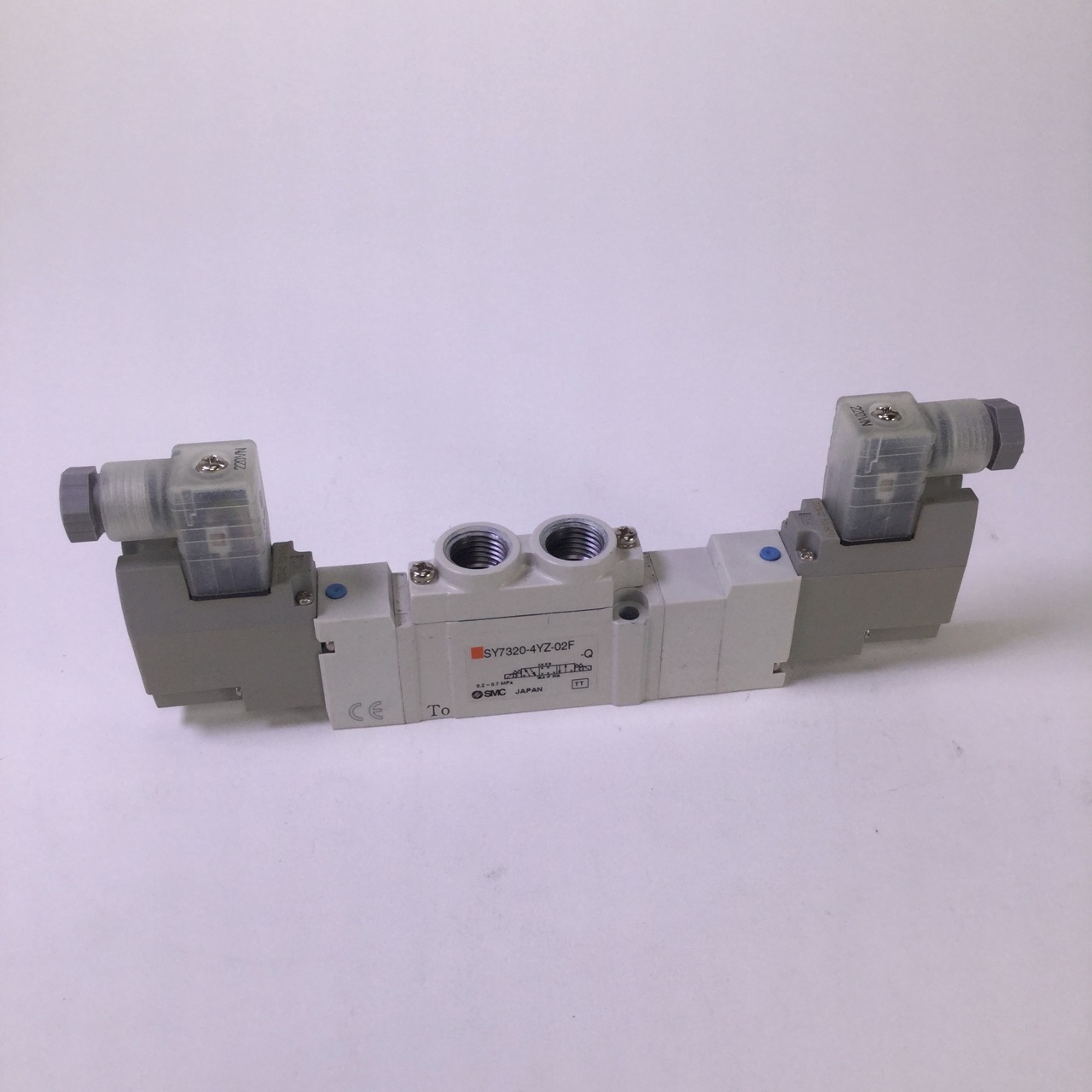 Smc SY7320-4YZ-02F Solenoid Valve Magnetventil New NMP